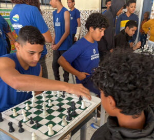 Projeto de xadrez movimenta escolas e estimula aprendizado em Cabo Frio ...